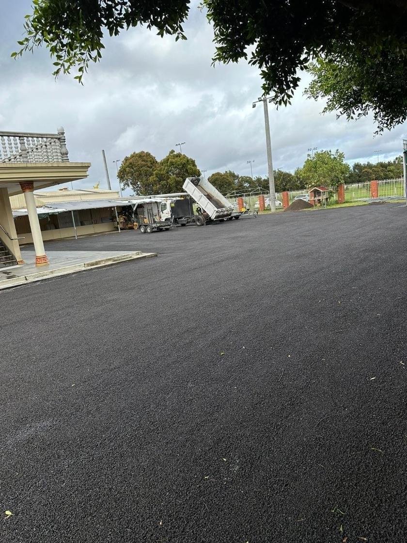 What is Asphalt? Uses, Types & Guide - Direct Road Surfacing PTY LTD